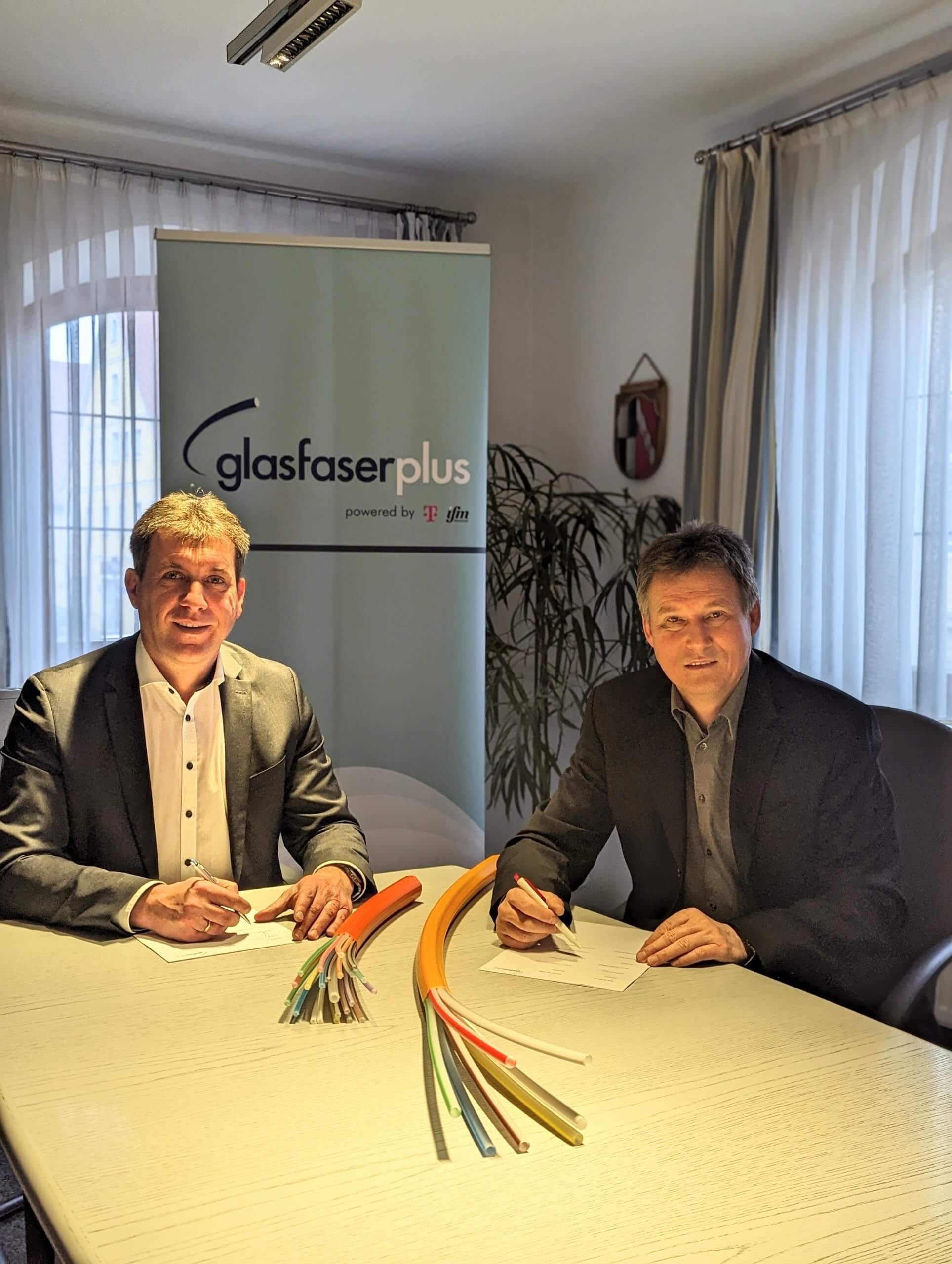 GlasfaserPlus baut in Windsbach Glasfaser-Anschlüsse – Habewind.de ...